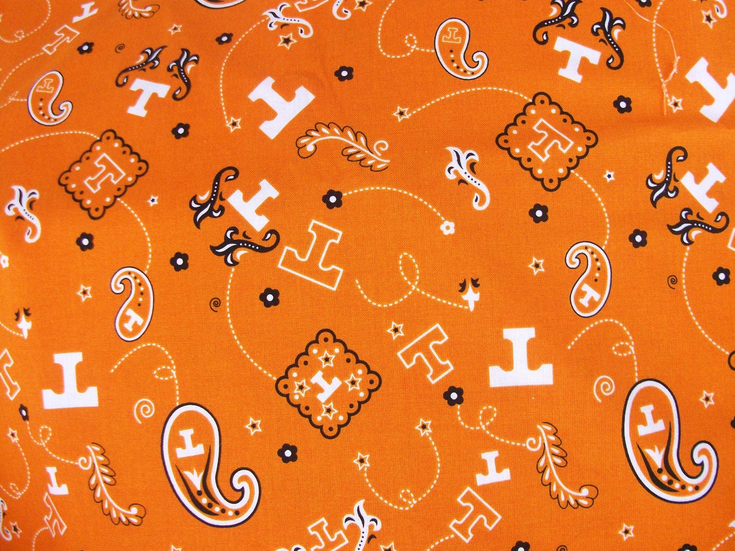Tennessee Vols Team Fabric Print Cotton Fabric 1/2 Yard