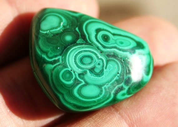 Malachite Beautiful Green Semi Precious Medium Tumbled Stone
