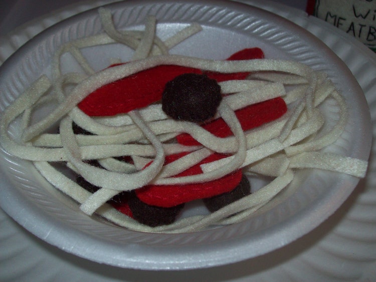 Felt Spaghetti & meatballs in a Can by RayOfSunshineShop on Etsy