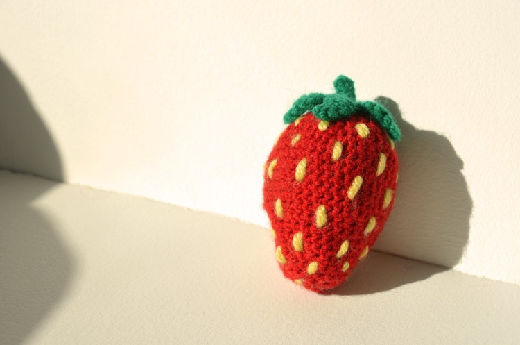 Strawberry Crochet Pattern Amigurumi by VliegendeHollander on Etsy