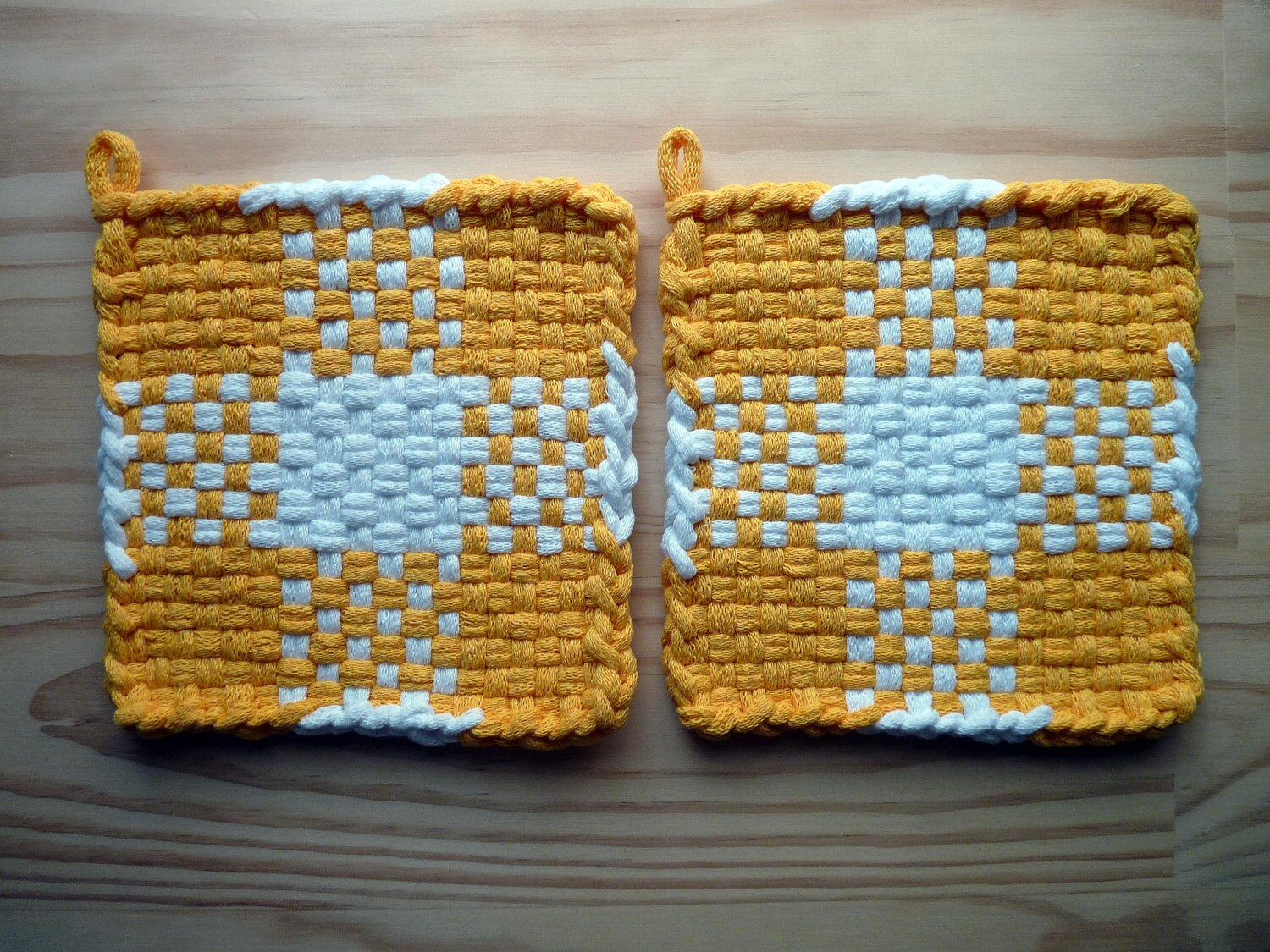 Potholder patterns on Pinterest | Potholders, Loom Patterns and Loom