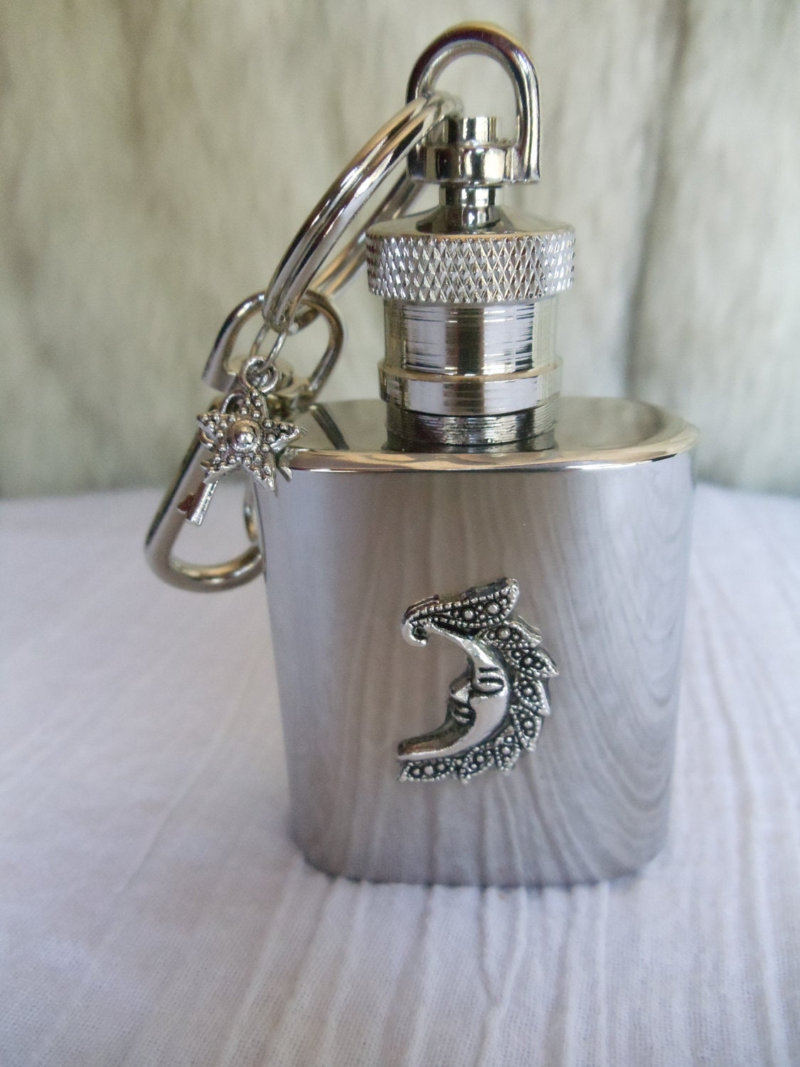 Mini flask key chain key chain flask with mounted silver moon