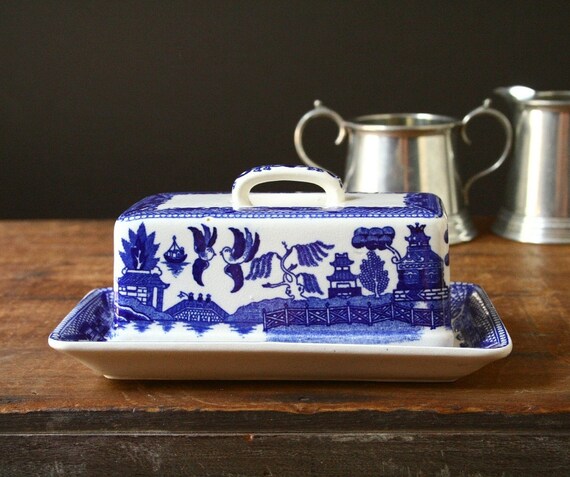 vintage butter dish Blue Willow transferware