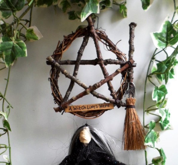 Witch Pentacle. Vine / Oak Twig Pentagram Wreath & Besom