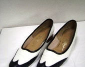Items similar to Vintage Spectator Pumps, Black and White, Wingtip, 7.5 ...