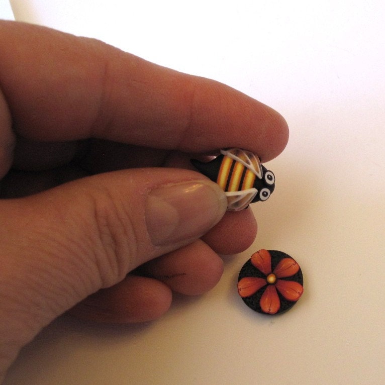Little Bee Magnet Set by Claybykim on Etsy