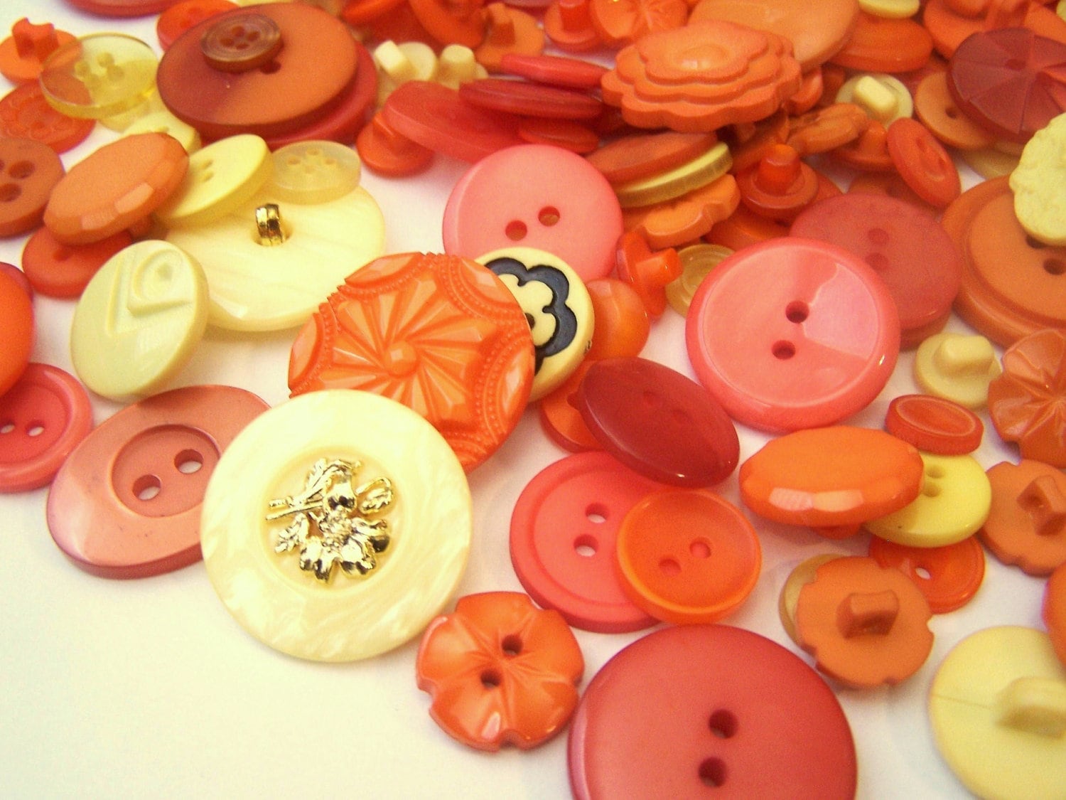 50 Fall Buttons Orange Buttons Yellow Buttons by valstreasures