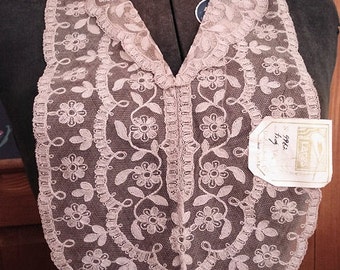 Antique Fine Lace Collar Intricate Lace Pattern by ALadiesShop