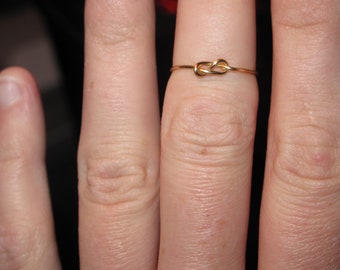 Figure 8 knot ring | Etsy