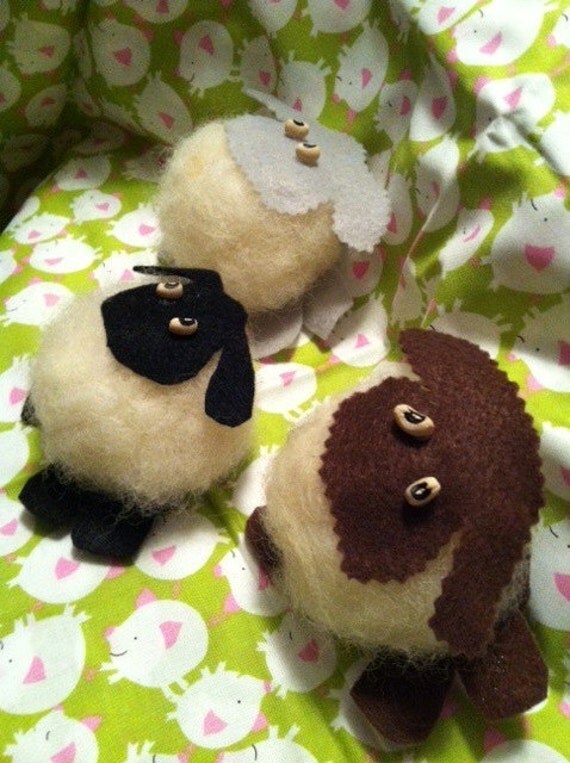 Items similar to Needle Felted Sheep Magnets on Etsy