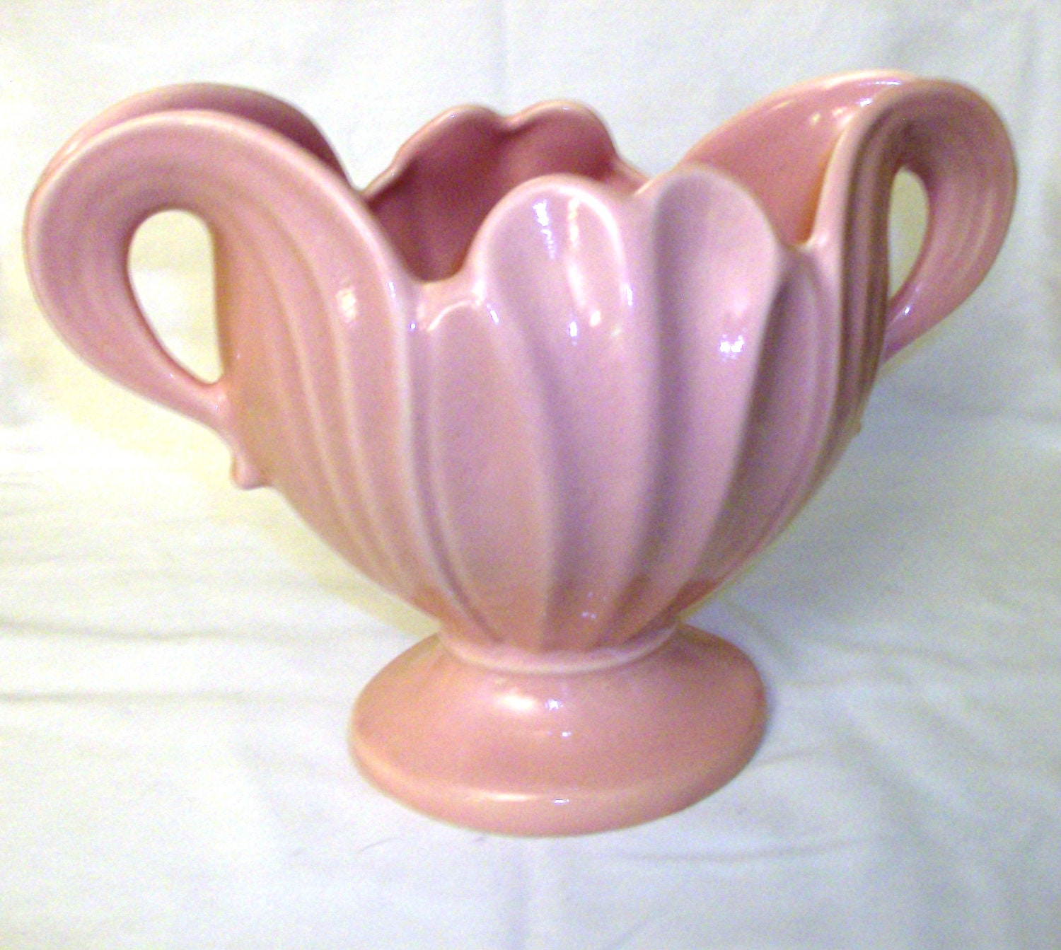 Camark Art Pottery Pink Vase USA 810 Art Deco