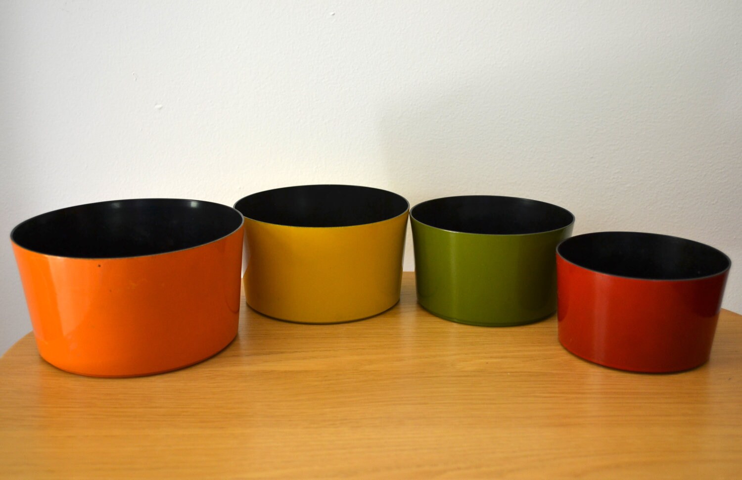 Vintage Retro Set Of Nesting Snack Bowls – Haute Juice