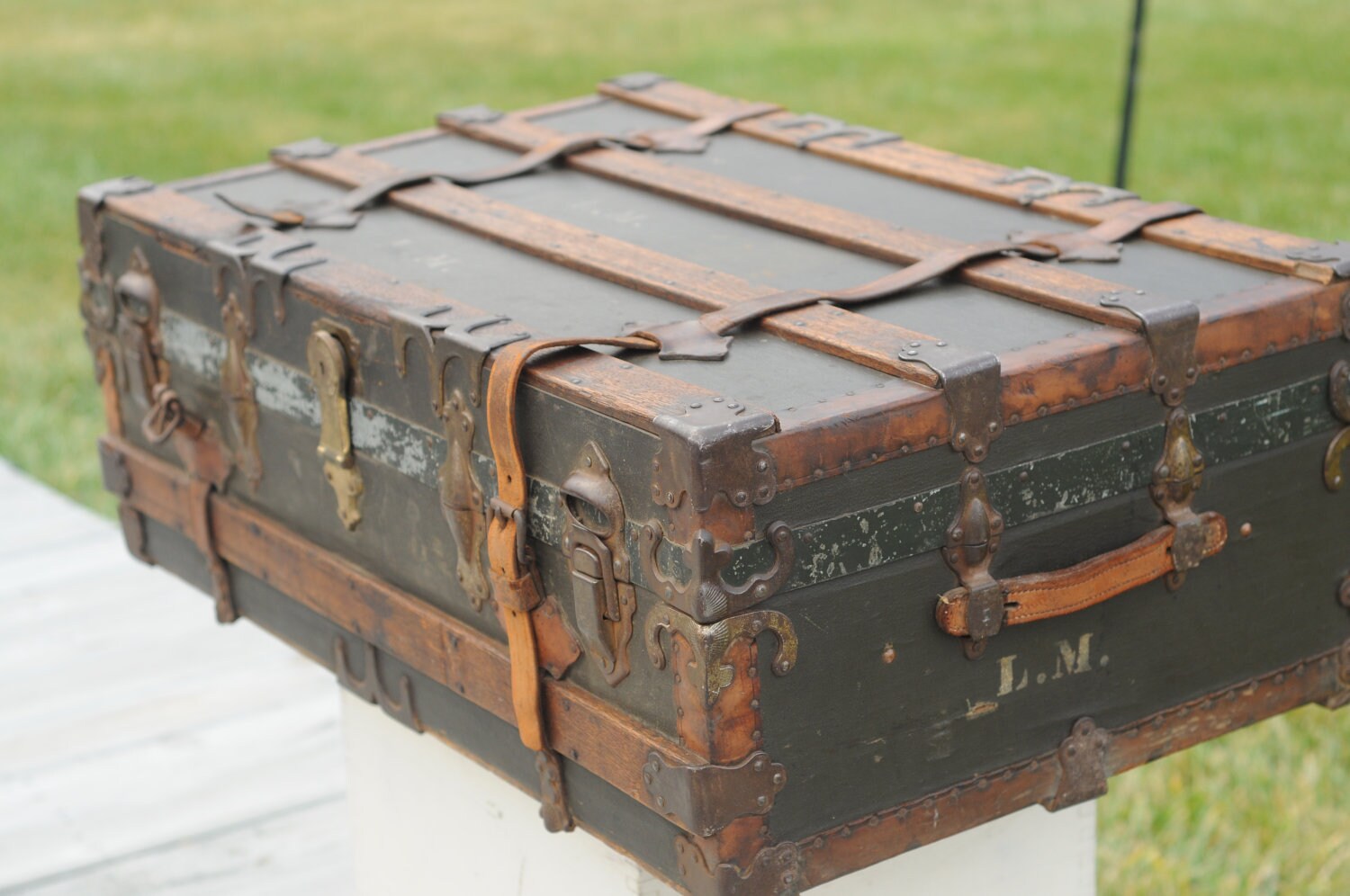 Vintage Steamer Trunk Eagle Lock Co Foot Locker Steamer Truck