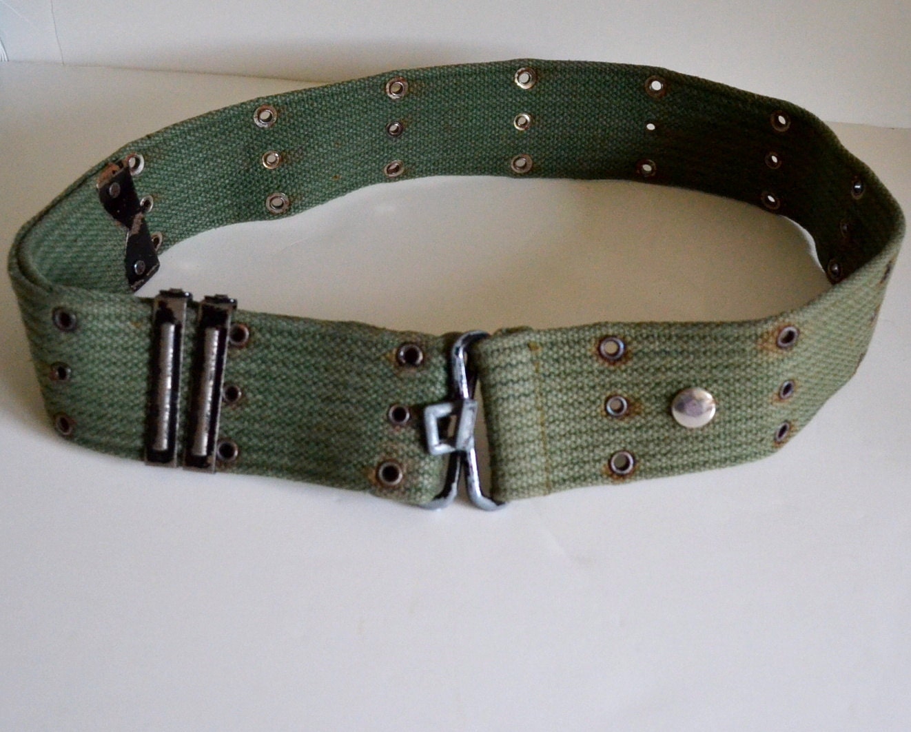 Vintage Military Belt Men or Women US Army by ThePaisleyWhale