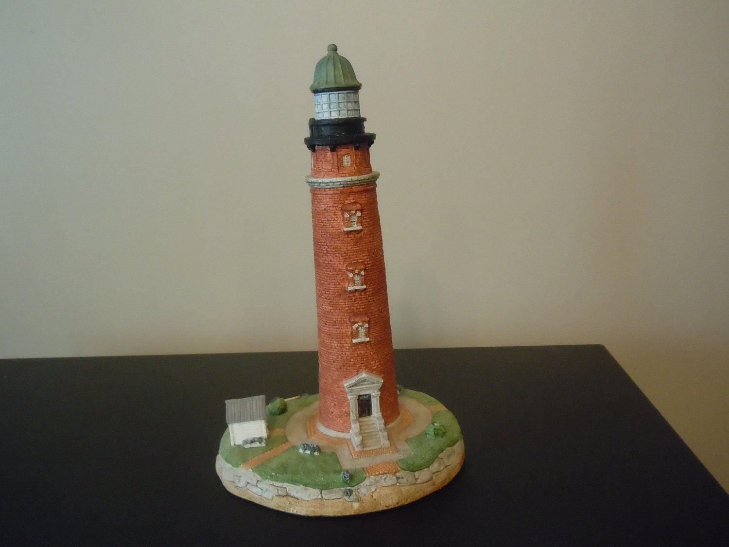 Gorgeous Lighthouse A Retired Harbour Lights Ponce De Leon