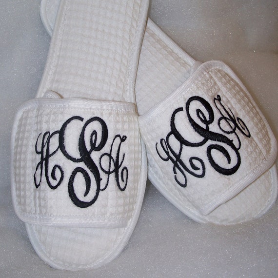Monogrammed Slippers Size S 6/7 You choose the monogram