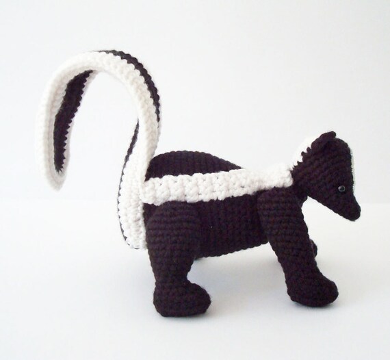 Striped Skunk Crochet Pattern Amigurumi Skunk by OohLookItsARabbit