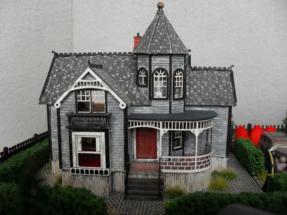 Ho Scale Victorian Mansion Haunted