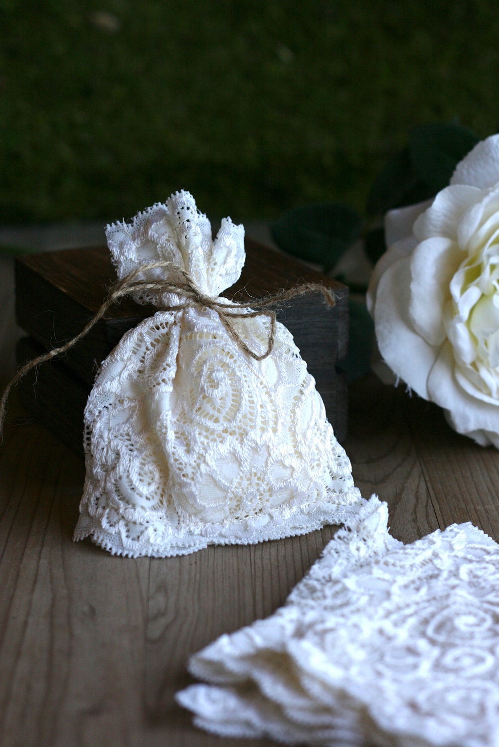 26 Elegant Baby Shower Favor Bags And What To Put In IUCN Water