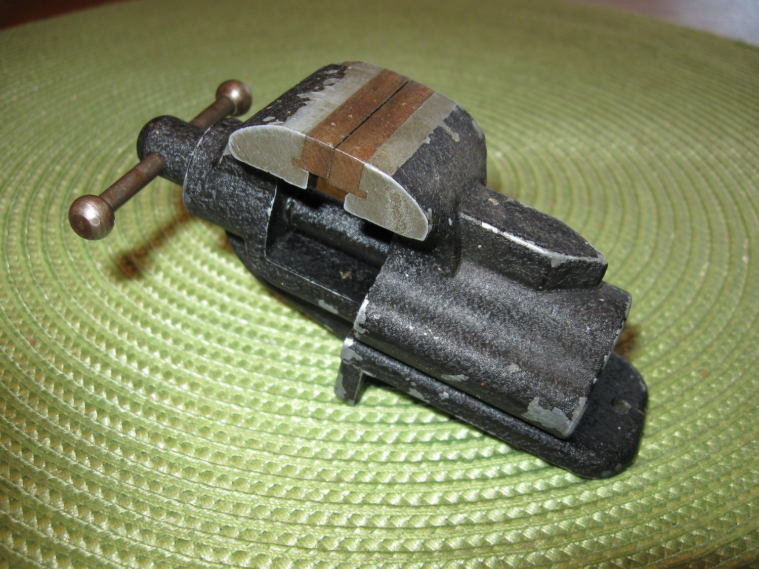 Watchmaker / Jeweler's Vise