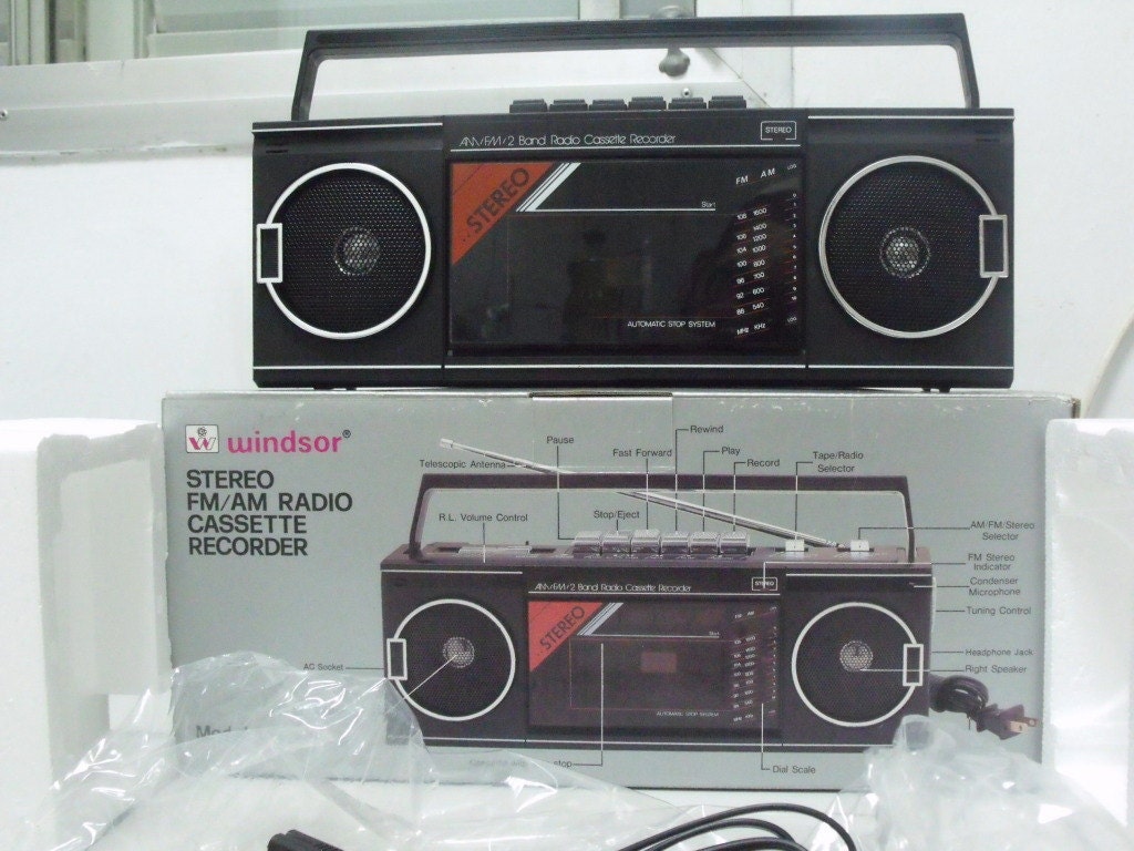 new VINTAGE 80s retro Radio cassette recorder BOOM BOX