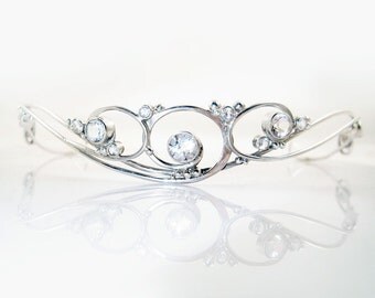 Droplet silver tiara for the elven bride by Castens on Etsy