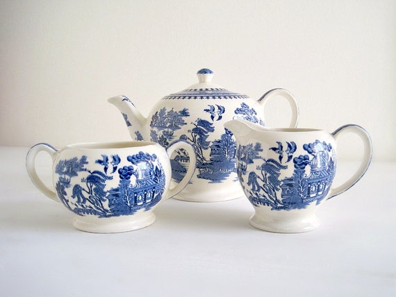 Vintage Sadler Blue Willow Tea Set Cottage by GoldenDaysAntiques
