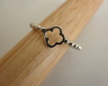 Popular items for clover ring on Etsy