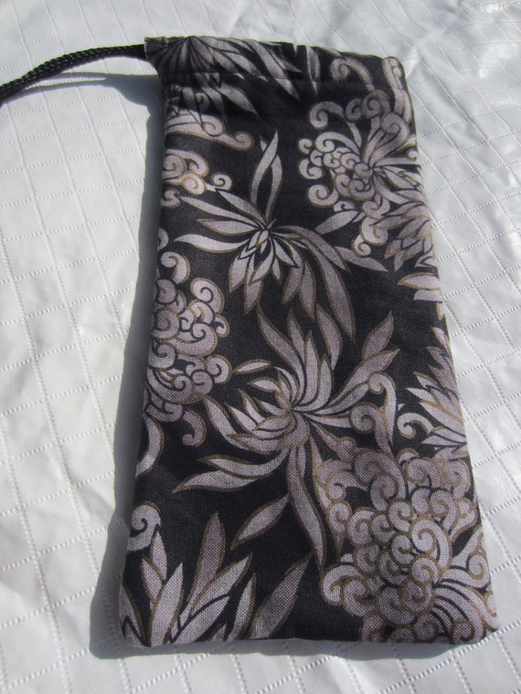Items Similar To Flower Fabric Sunglass Case On Etsy