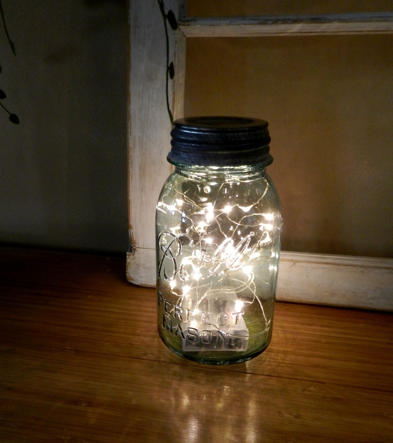 Fireflies in a Mason Jar/ LED Battery Operated Lighted Vintage