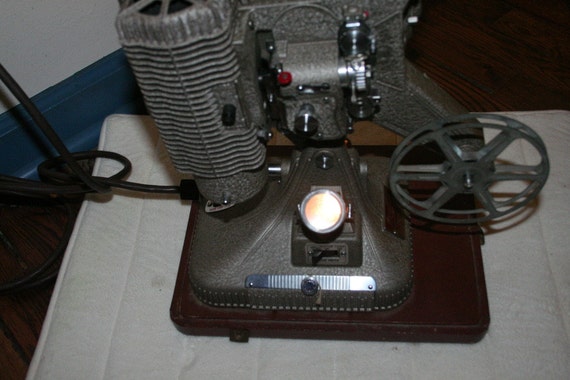 Vintage 1950s Keystone Regal K109 8mm Film Projector