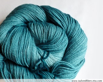 Dark green yarn | Etsy