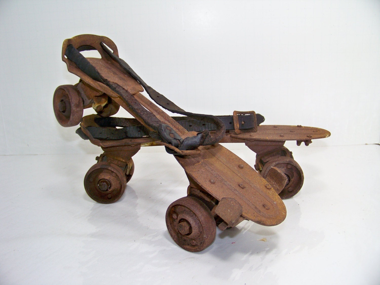 Antique Roller Skates Rusty Old Skates by SmakBoutique on Etsy
