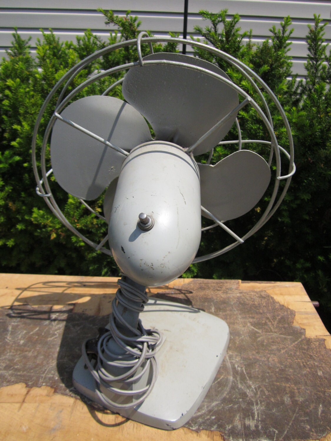 Vintage GE Tabletop Fan Old metal fan General Electric Fan