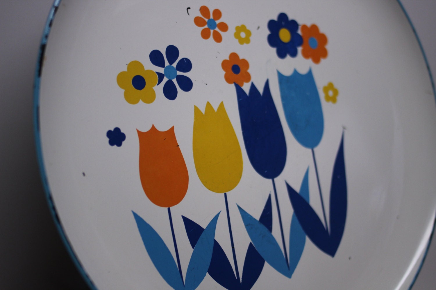 Vintage Round Tray or Plate with Bright Tulip Flowers Funky Fun – Haute ...