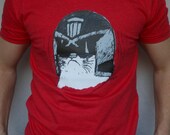 Items similar to Grumpy Cat Wearing Judge Dredd Helmet Mens T Shirt on Etsy