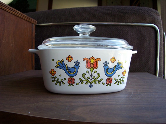 Vintage Corningware friendship pattern 1975 Casserole Dish