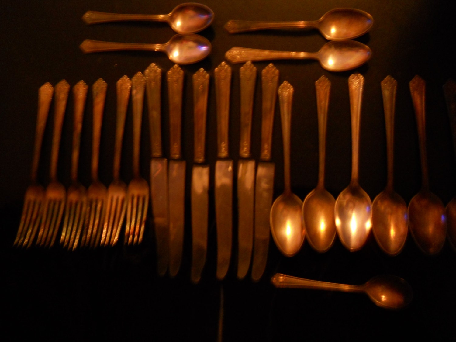 INSICO STAINLESS Flatware Set 23 Piece Heirloom Tableware