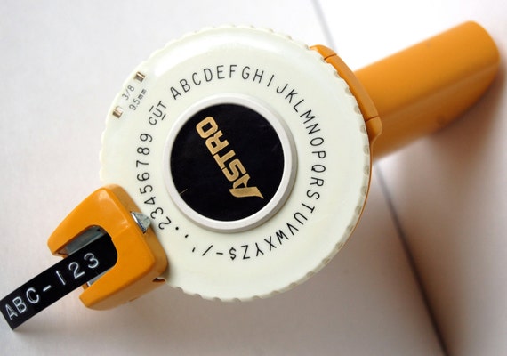 Vintage label maker Harvest Gold ASTRO 1980s