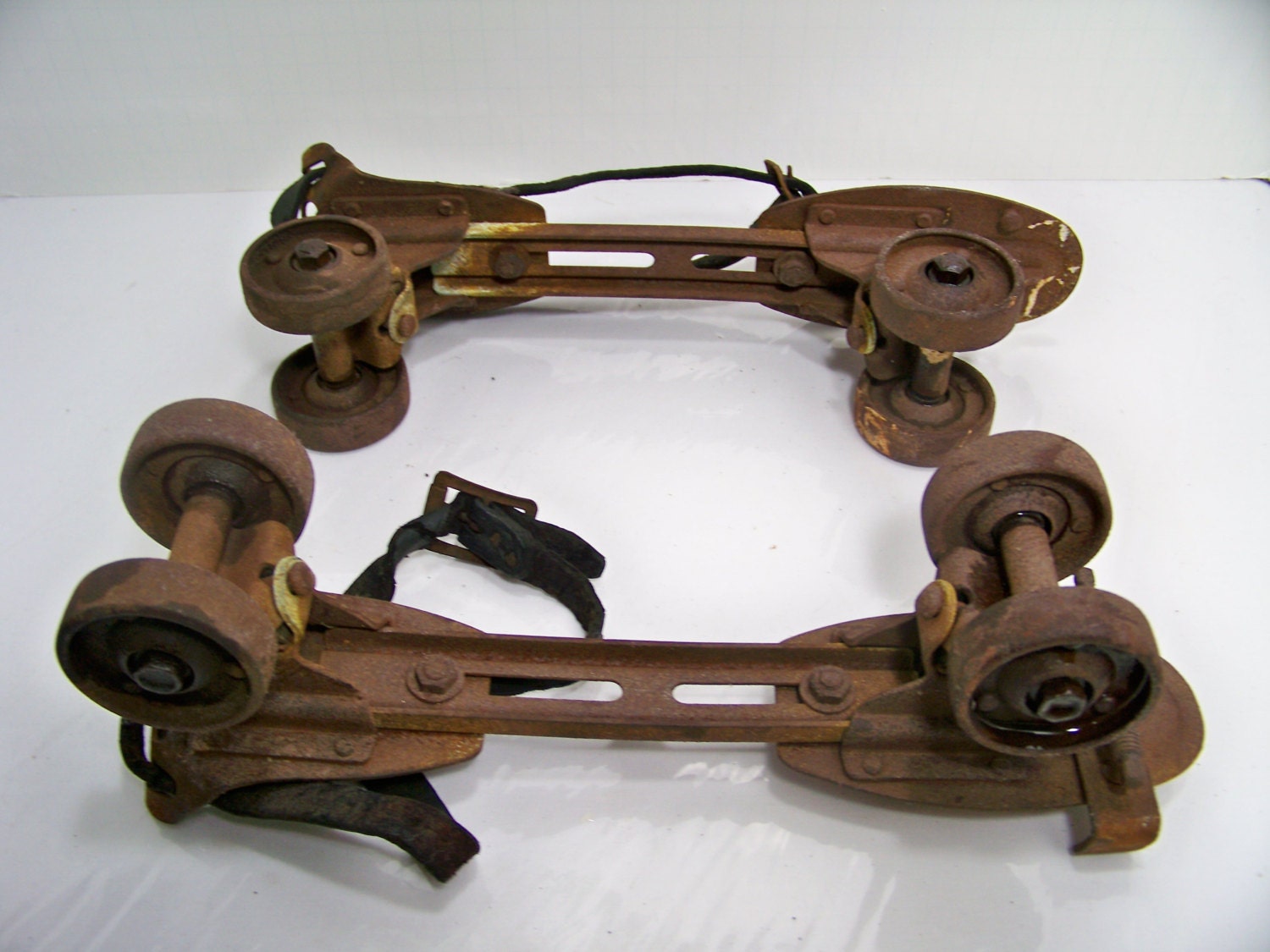 Antique Roller Skates Rusty Old Skates by SmakBoutique on Etsy
