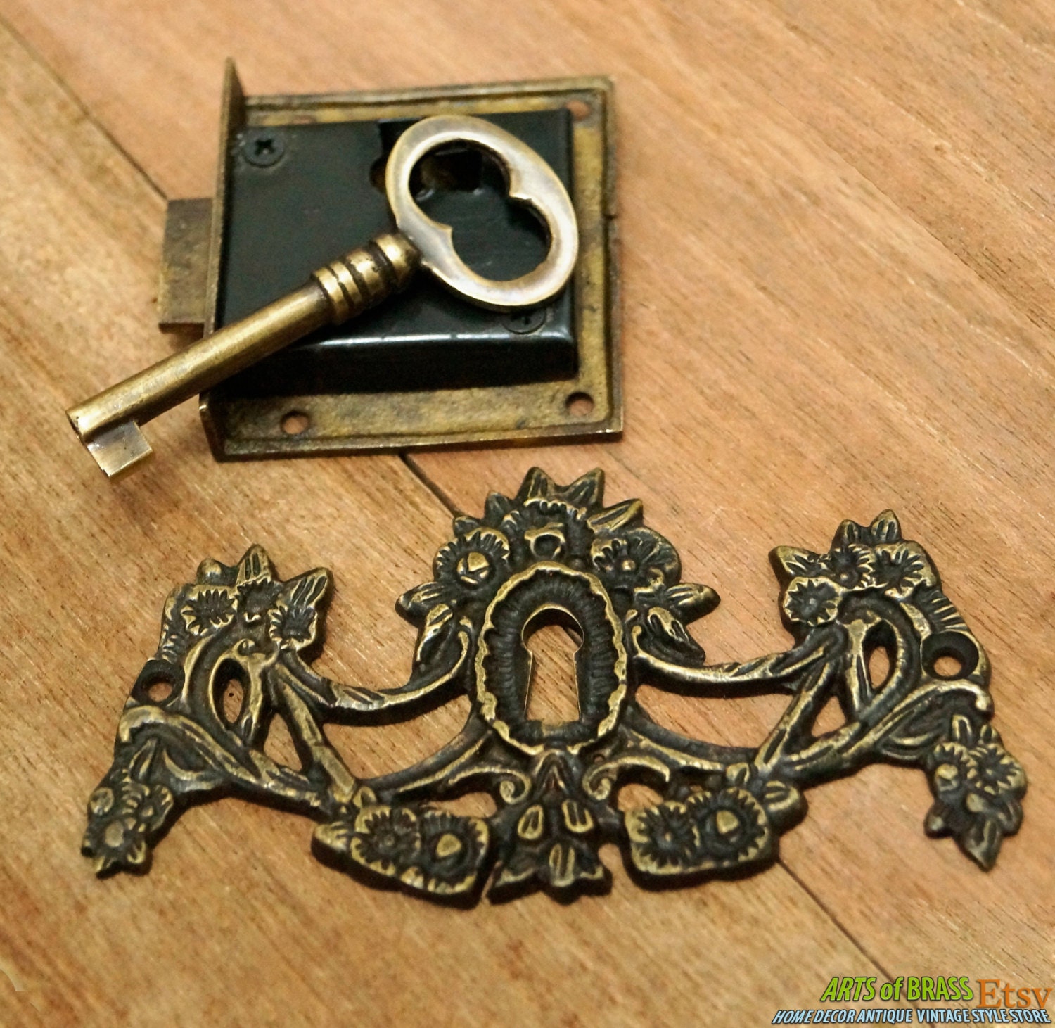 Set Brass Key Lock and SKELETON Keys with VICTORIAN Key Hole