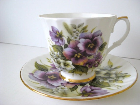 Fine Bone China Pansy Duchess Tea Cup Set