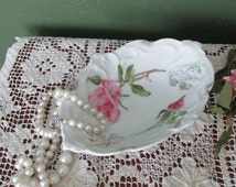 Popular items for roses on porcelain on Etsy