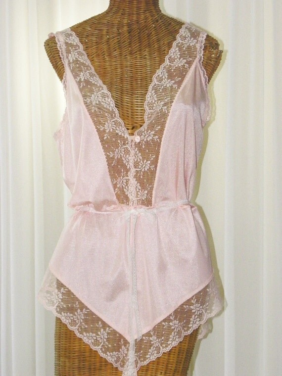 Vintage Pandora By Chic Lace Romper Pink Teddy Button Front