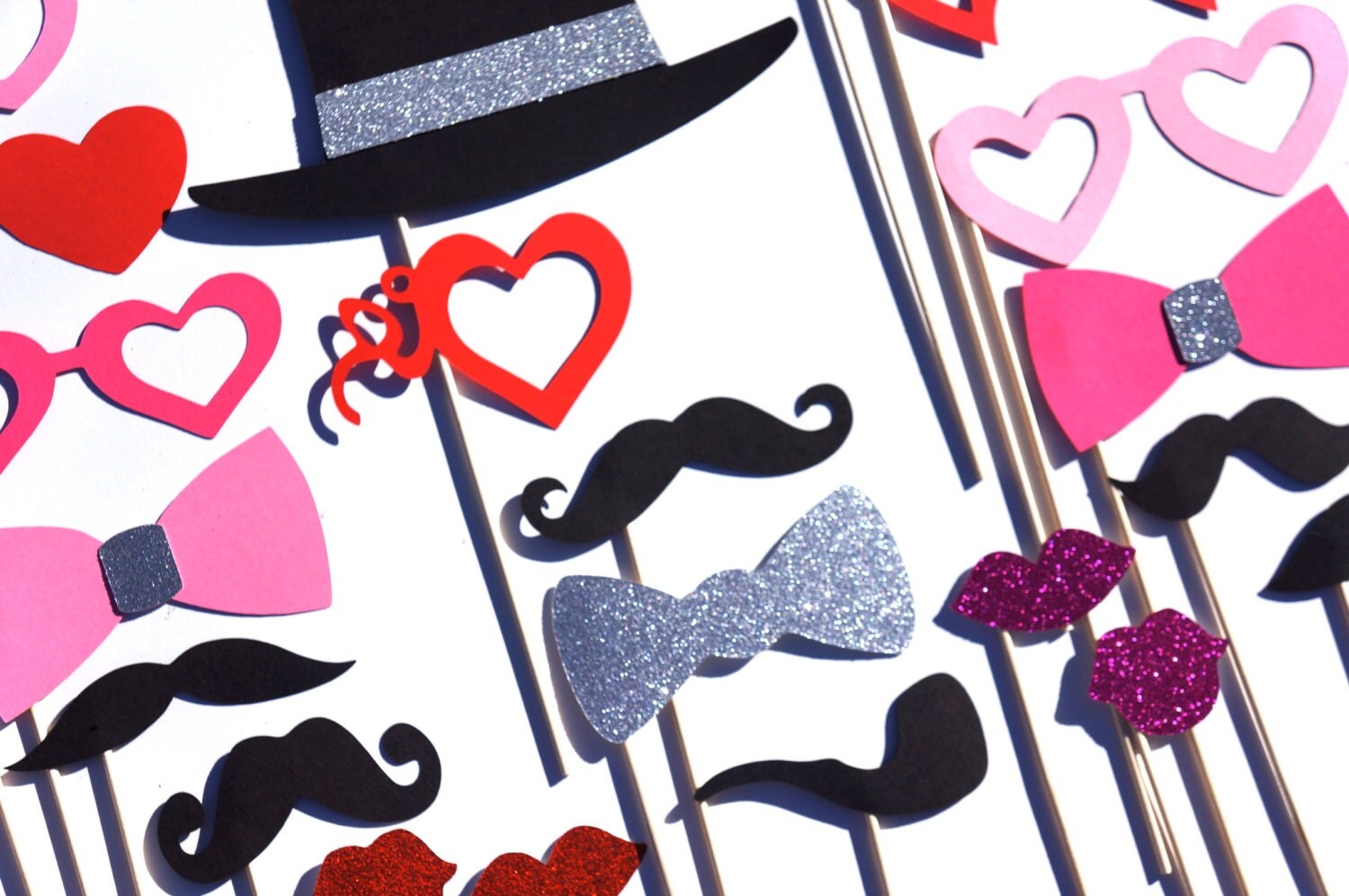 Valentines Day Photo Booth Prop Set with GLITTER 21 pieces