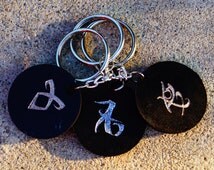 Beliebte Artikel für shadowhunters auf Etsy