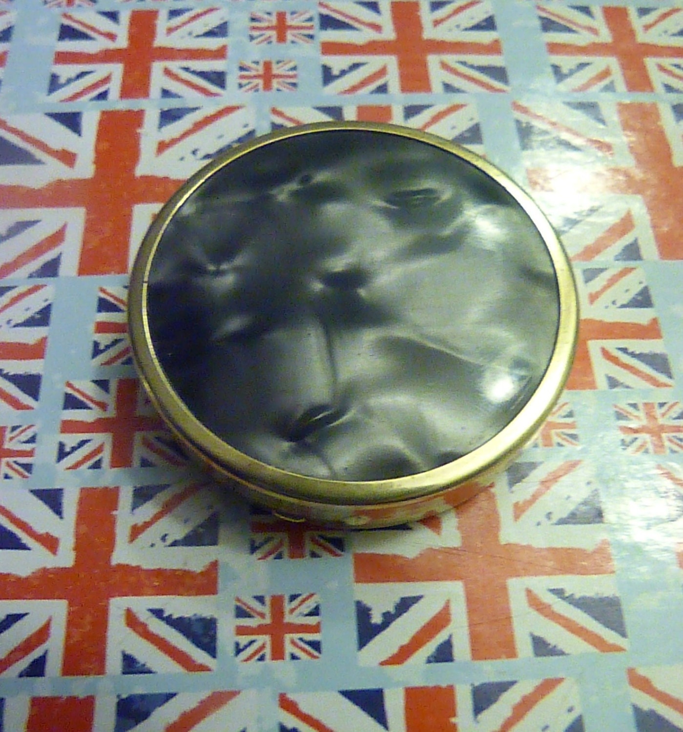 Vintage Foil Compact Powder Compact Gold Compact Great Britain Compact ...