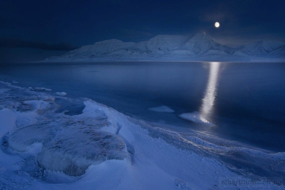 Items similar to Print - Arctic Landscape - Full Moon & Polar Night in ...