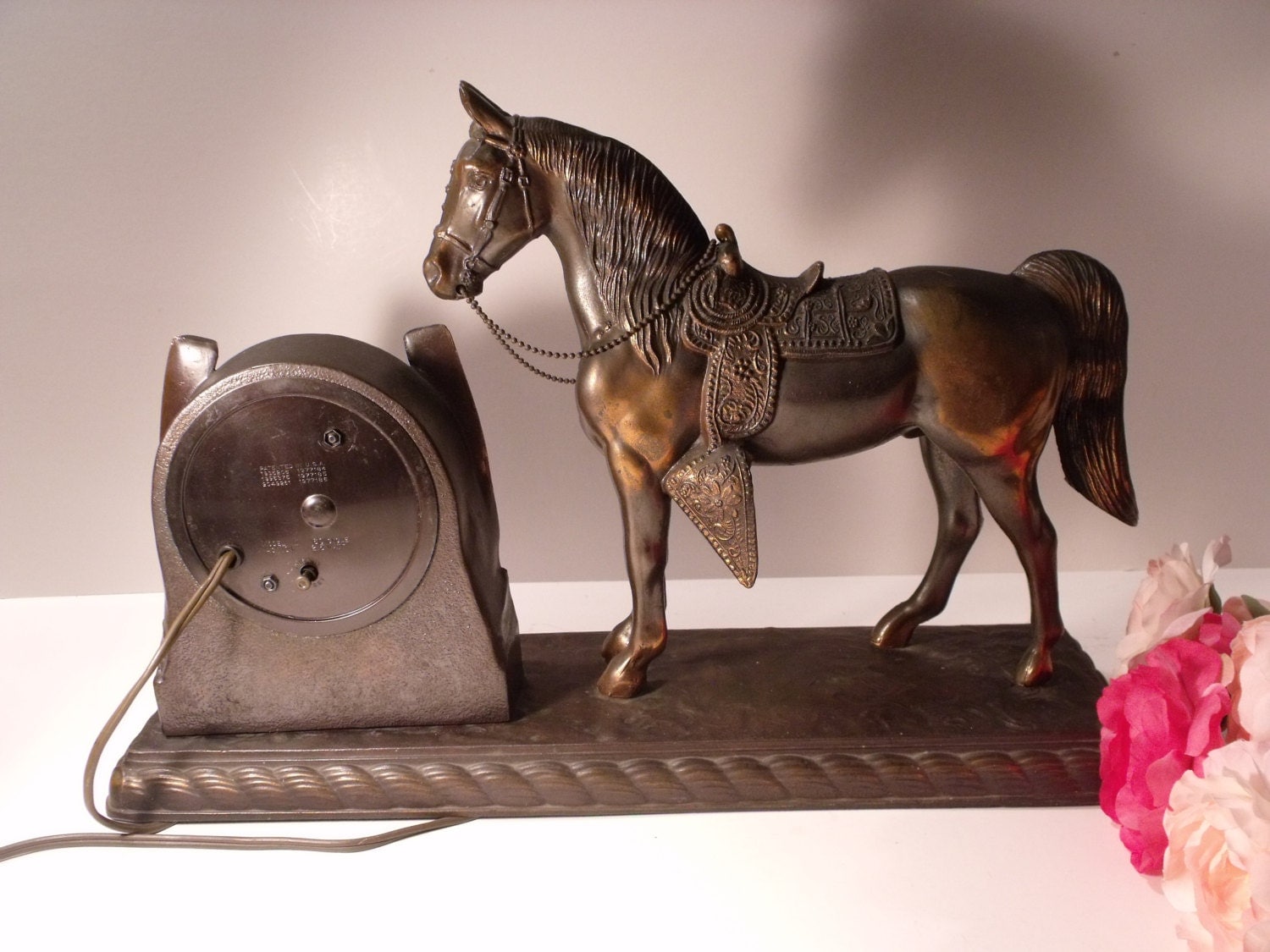 1930s-40s Horse Mantle Clock Copper Horseshoe Antique Vintage