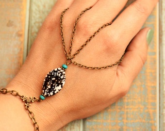 Popular items for hand jewelry on Etsy
